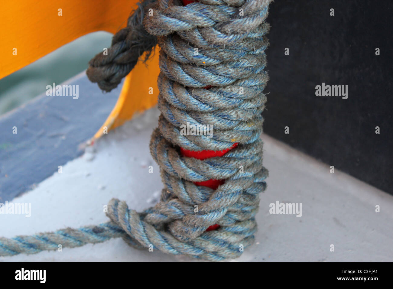 Painter rope boat hi-res stock photography and images - Alamy