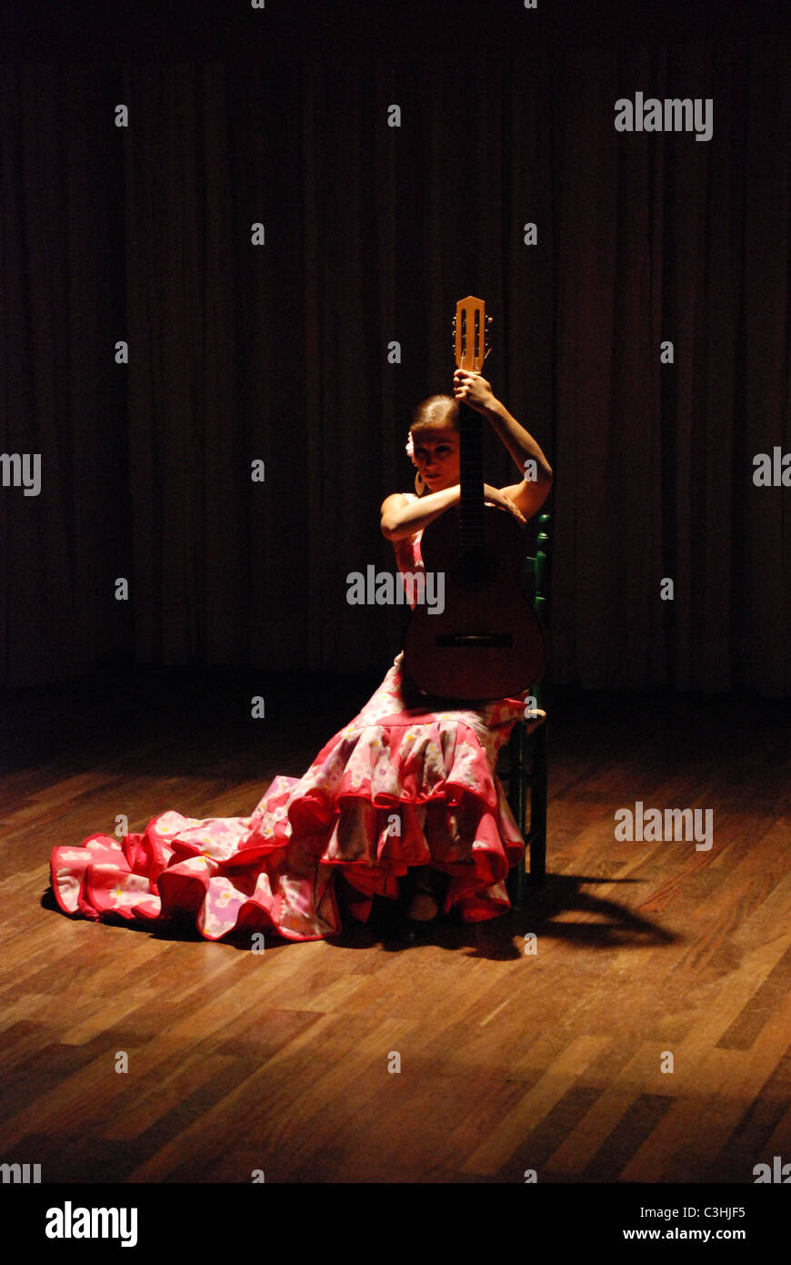 Flamenco dancer and singer hi-res stock photography and images - Alamy
