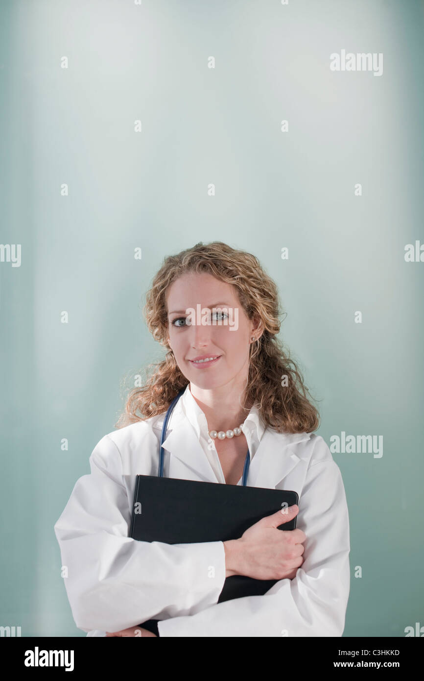 Portrait of female doctor Stock Photo - Alamy
