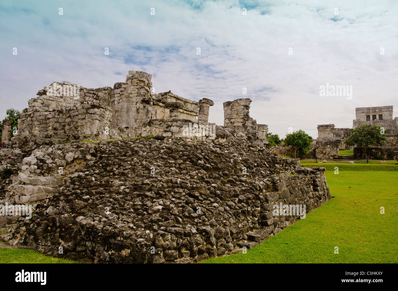 Ancient building rubble hi-res stock photography and images - Alamy