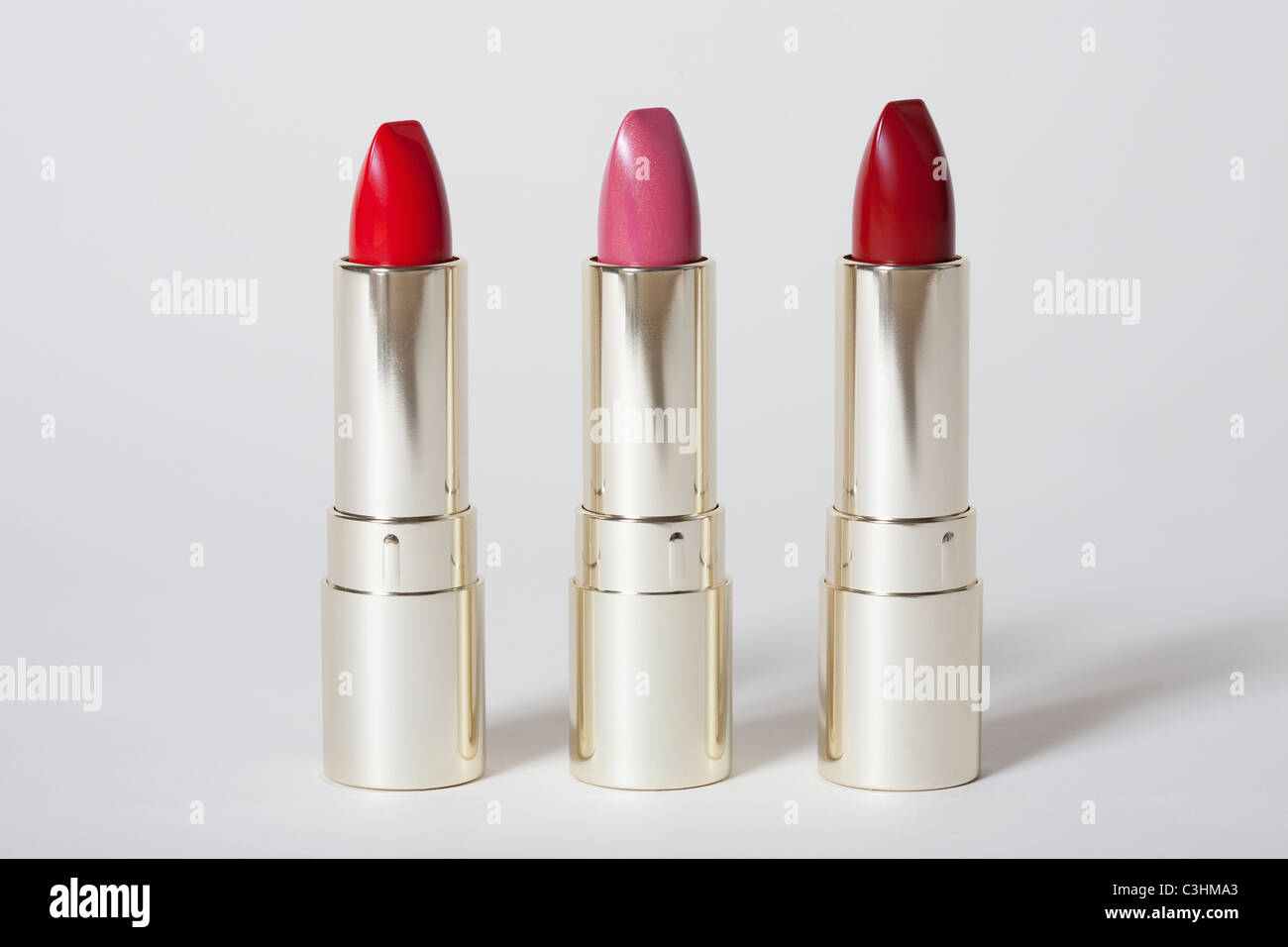 Row of red lipsticks hi-res stock photography and images - Alamy