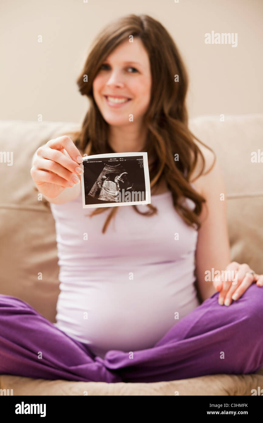 Ct scan image showing hi-res stock photography and images - Alamy