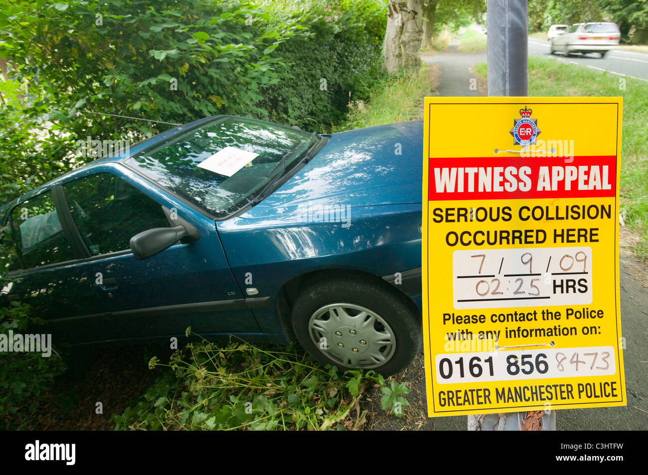 Evidence of a road accident hi-res stock photography and images - Alamy