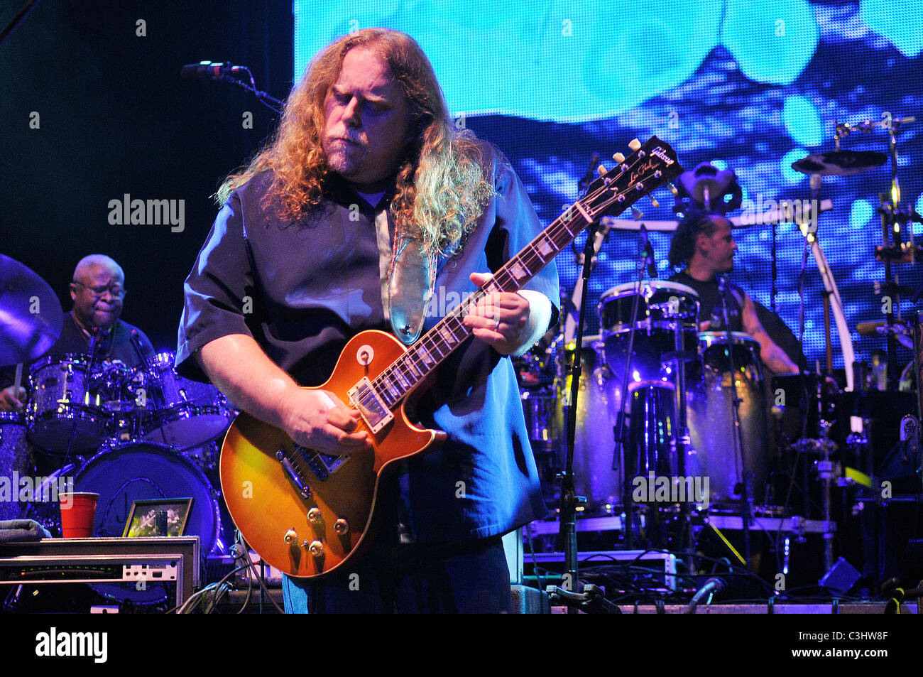 Warren Haynes The Allman Brothers Band performing at the Seminole Hard ...