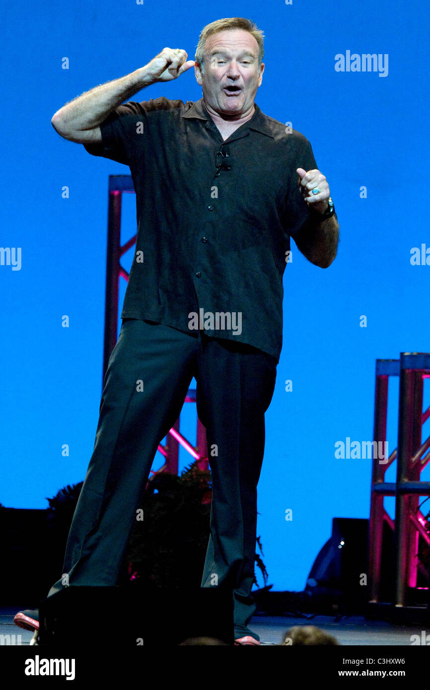 Robin Williams performing on stage at the Seminole Hard Rock Live ...