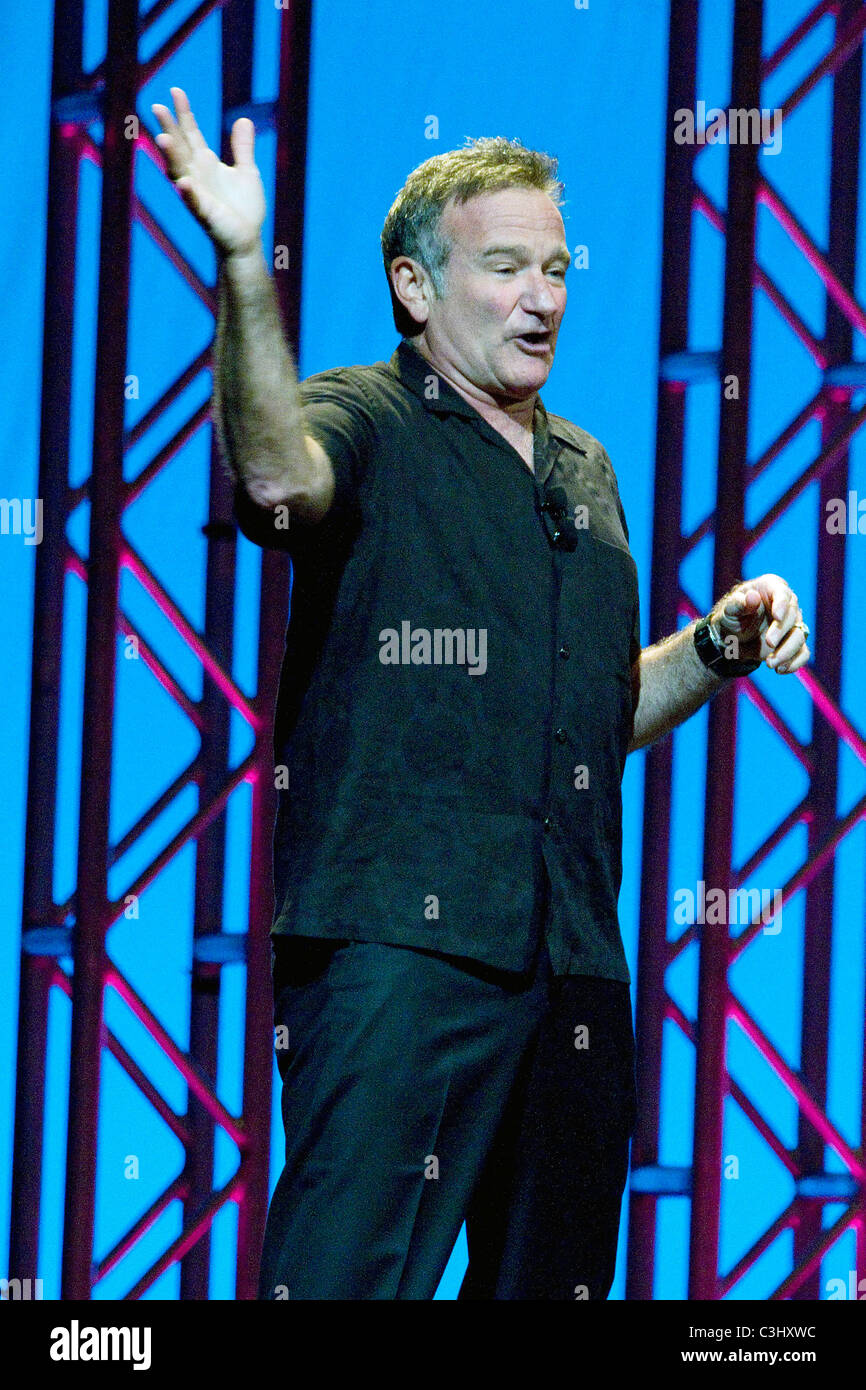 Robin Williams performing on stage at the Seminole Hard Rock Live ...
