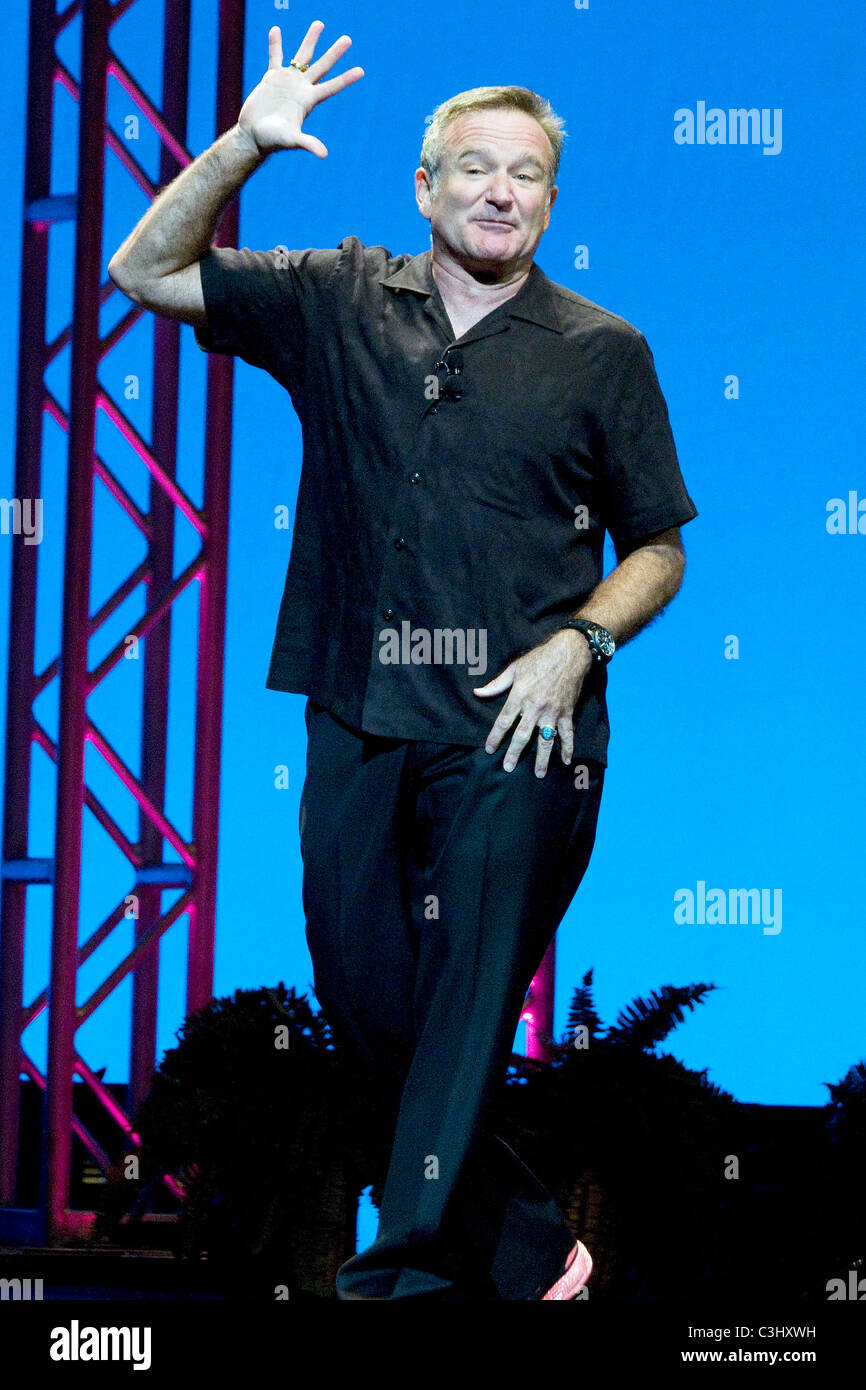 Robin Williams performing on stage at the Seminole Hard Rock Live ...
