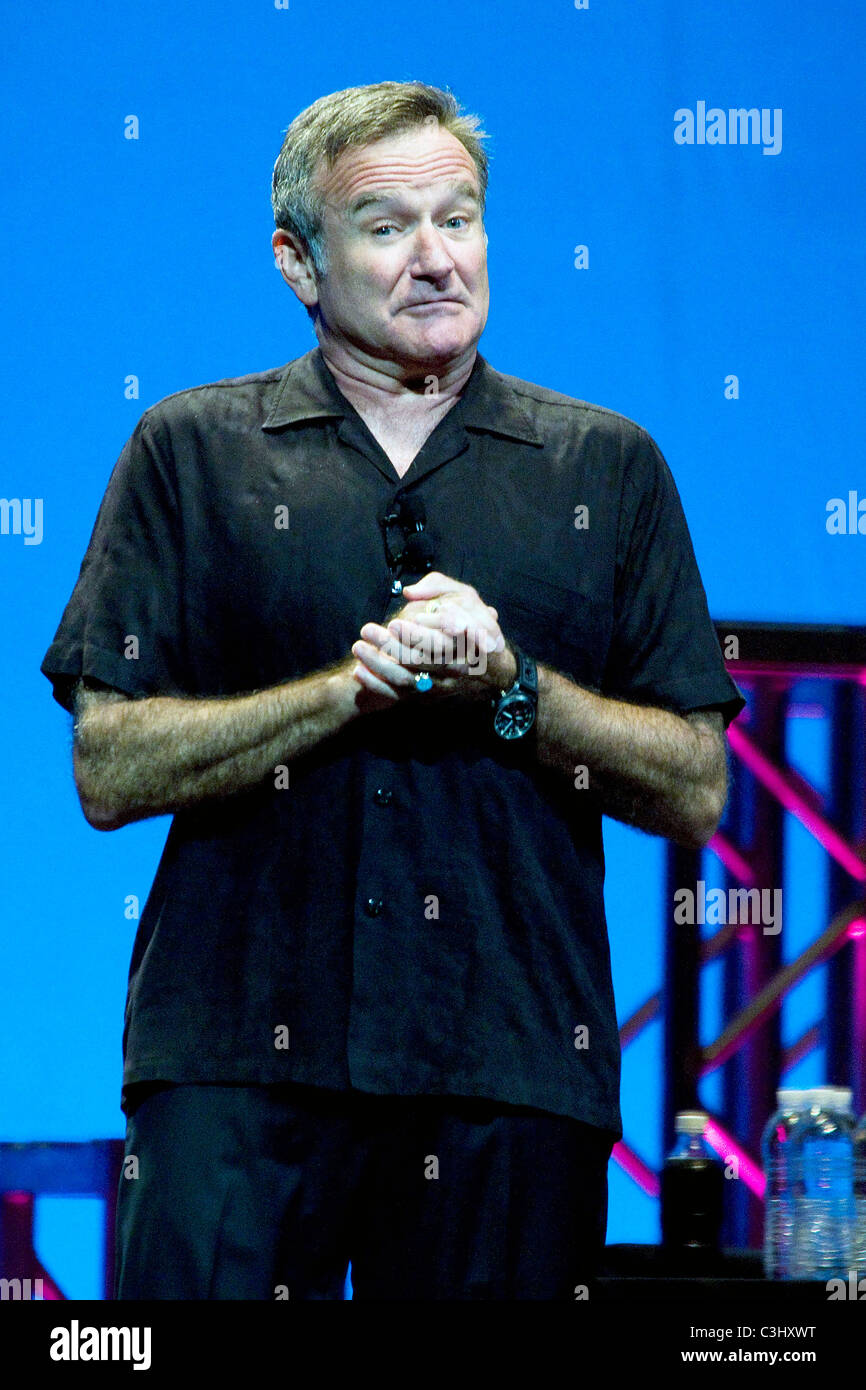 Robin Williams performing on stage at the Seminole Hard Rock Live ...