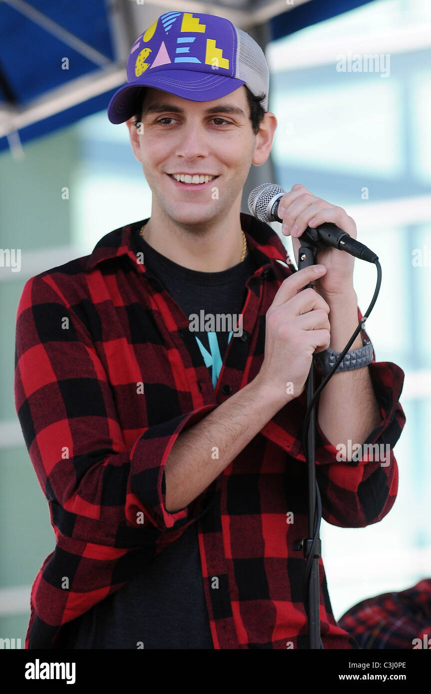 Gabe Saporta Cobra Starship performing following a press conference to ...