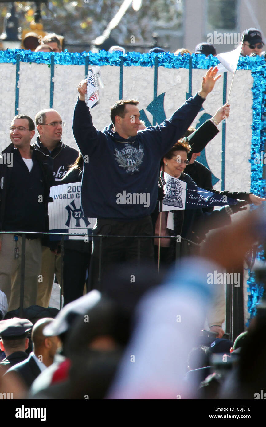 Mark Teixeira The New York Yankees 2009 World Series victory parade New ...