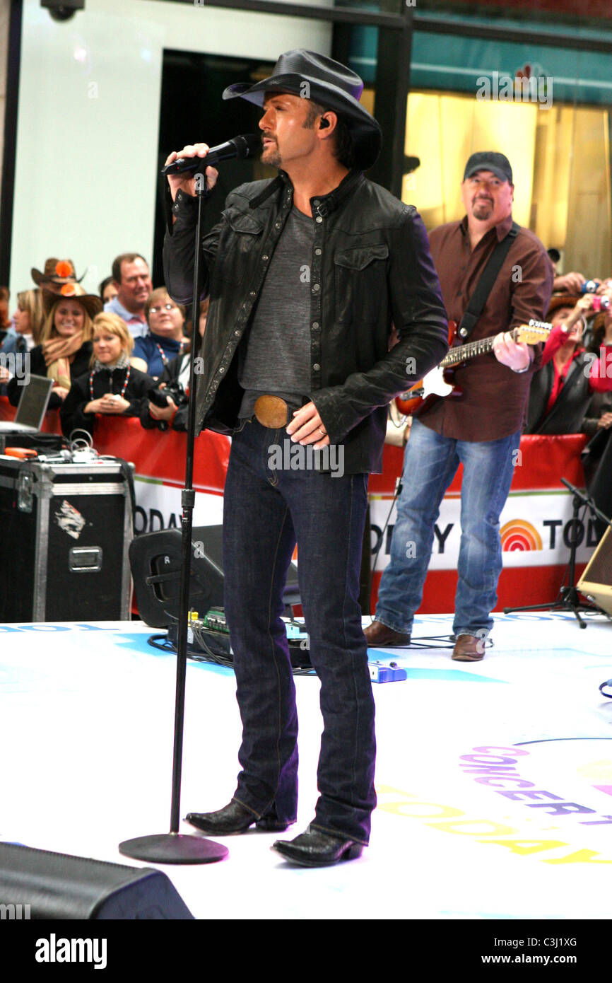 Tim McGraw performing live on the 'Today Show's Concert Series' at ...