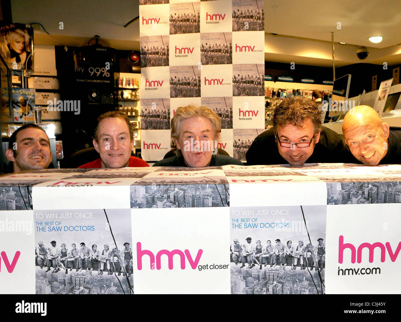 Saw doctors band hi-res stock photography and images - Alamy