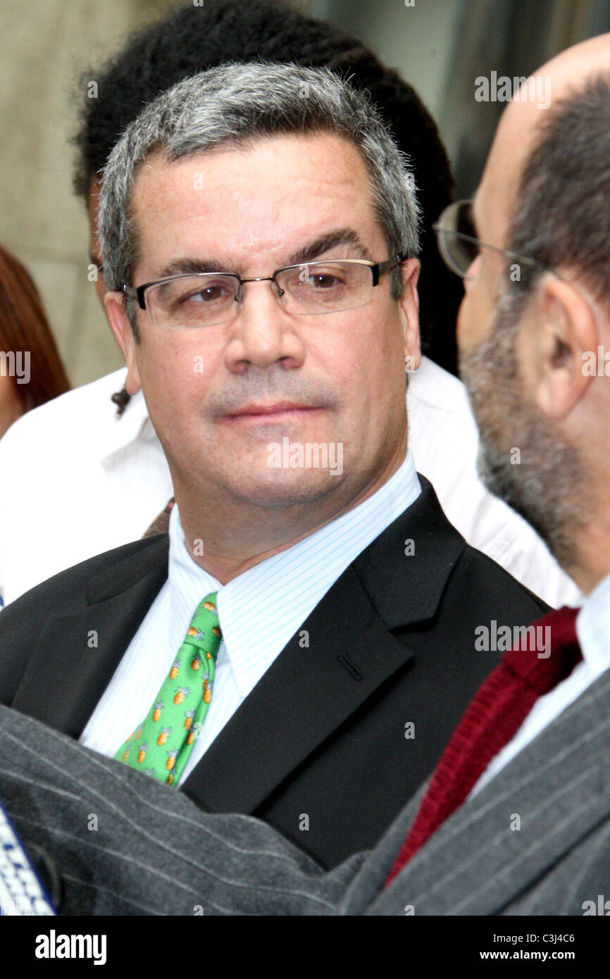 Robert Halderman and his lawyer Gerald Shargel Robert Halderman outside ...