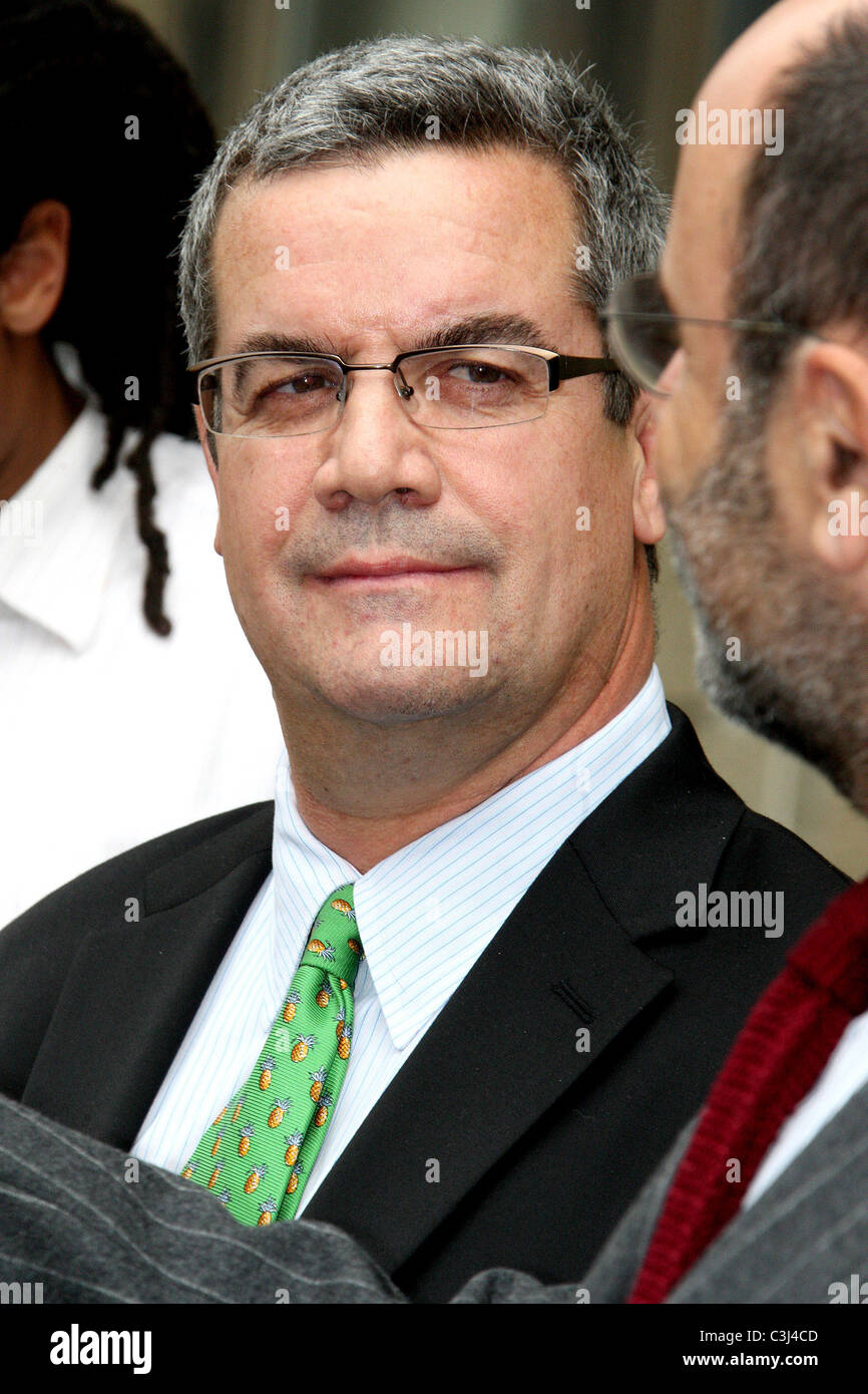 Robert Halderman outside Manhattan Criminal Court where his attorney ...