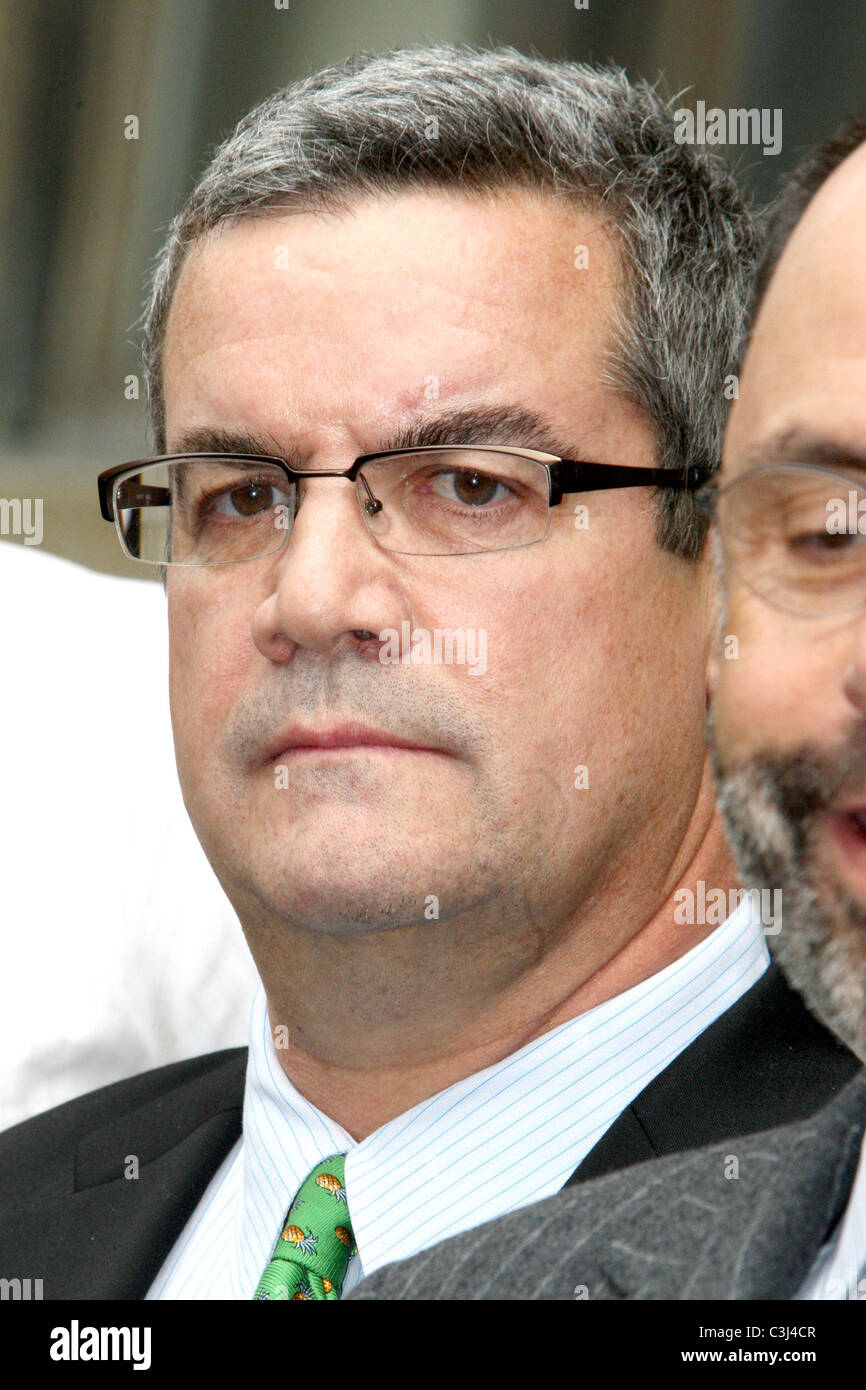 Robert Halderman outside Manhattan Criminal Court where his attorney ...