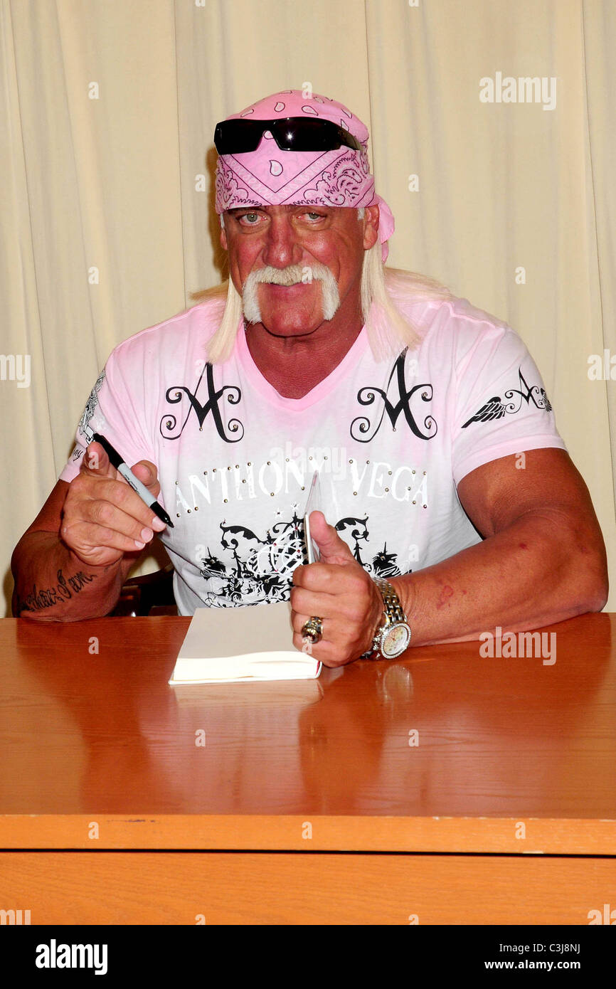 Hulk Hogan signs copies of his new book 'My Life Outside the Ring' at ...