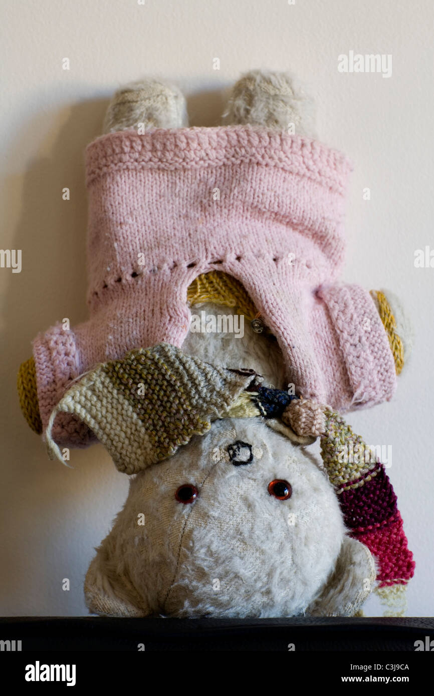 Old fashioned teddy bear hi-res stock photography and images - Alamy