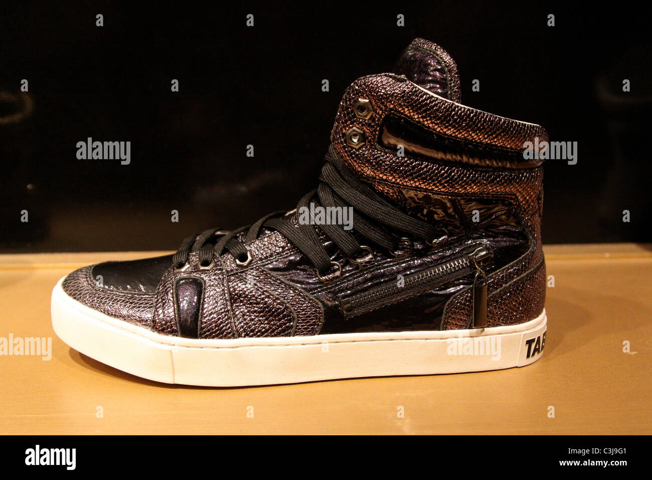 Jump to launch hi-res stock photography and images - Alamy