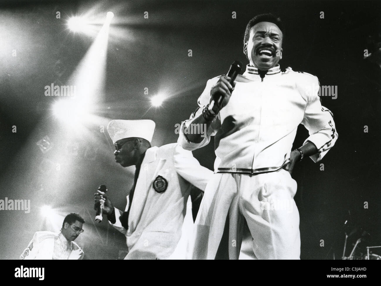 Earth wind fire 70s hi-res stock photography and images - Alamy