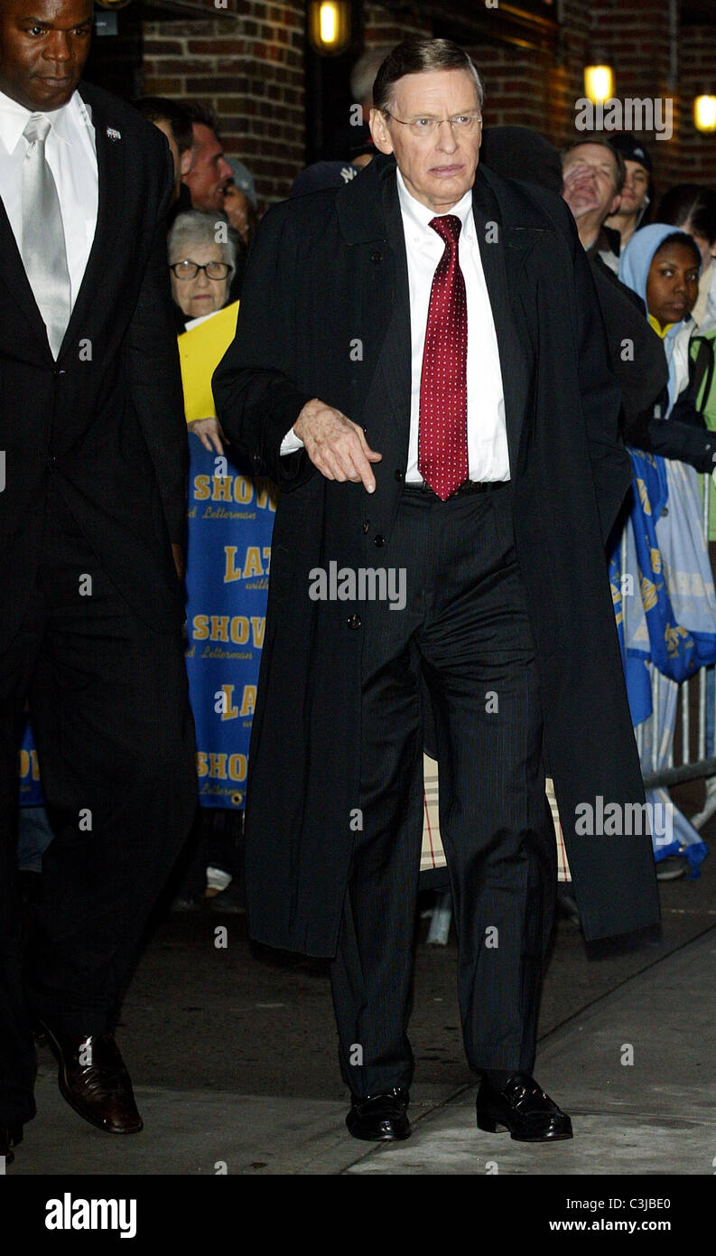 Bud Selig outside the Ed Sullivan Theater for the 'Late Show With David ...
