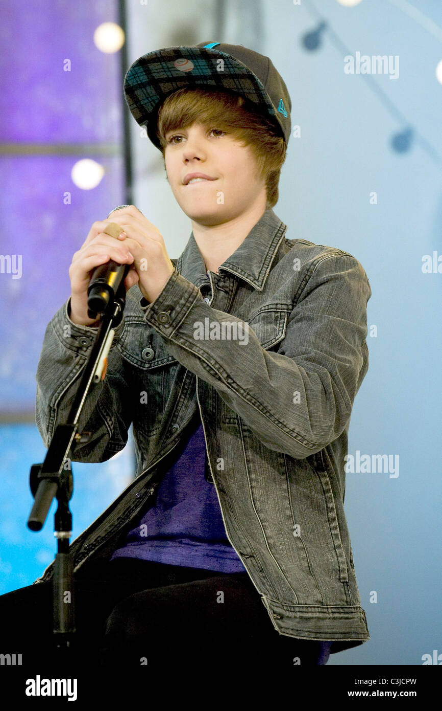 The edition on times square hi-res stock photography and images - Alamy