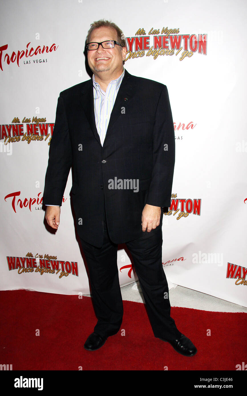 Drew carey wayne newtons new hi-res stock photography and images - Alamy