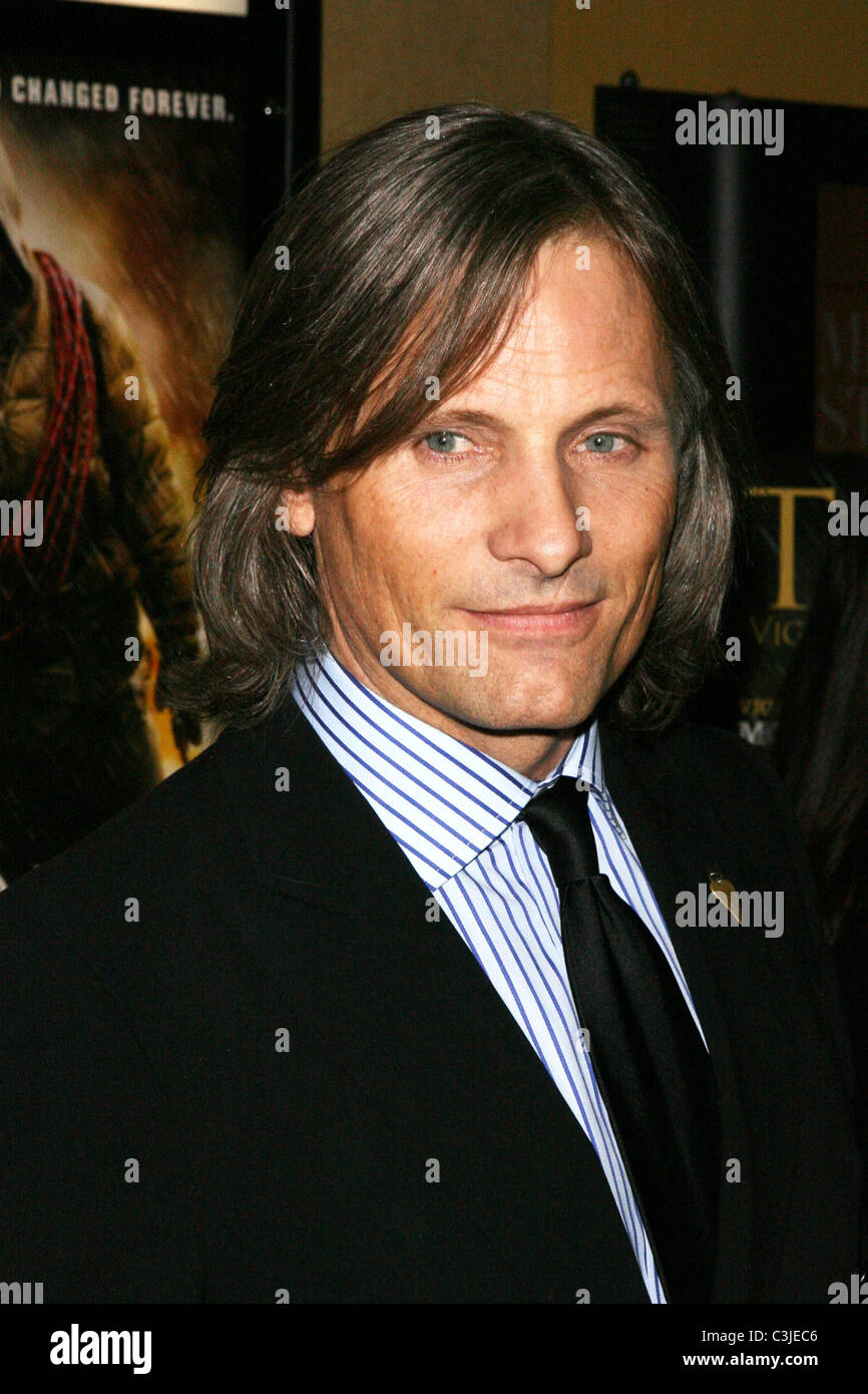 Viggo Mortensen New York premiere of ' The Road' at Chelsea Clearview ...