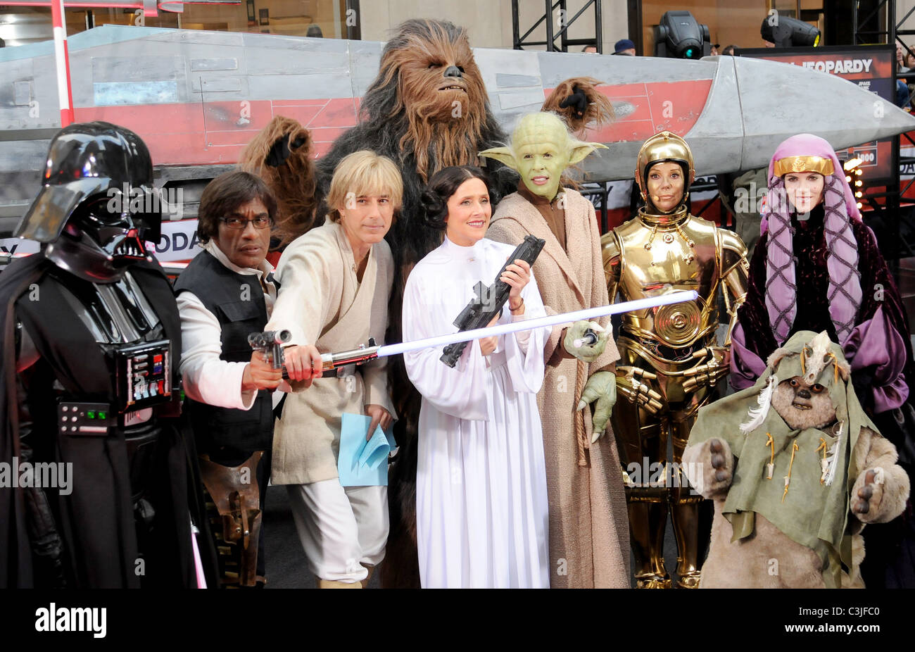 Ann Curry as Darth Vader, Al Roker as Han Solo, Matt Lauer as Luke ...
