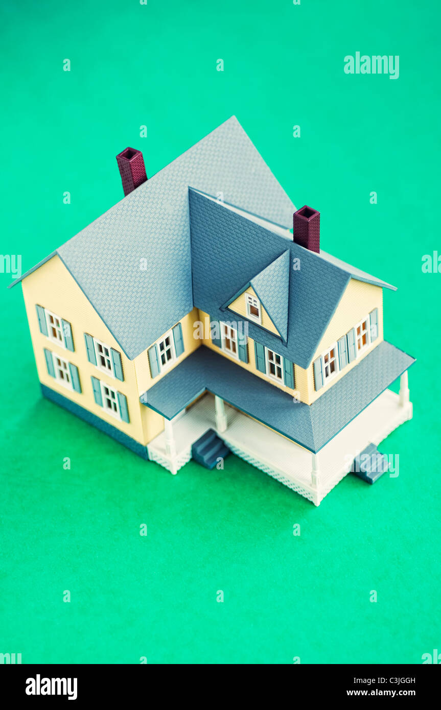 Vertical shot house roof hi-res stock photography and images - Alamy