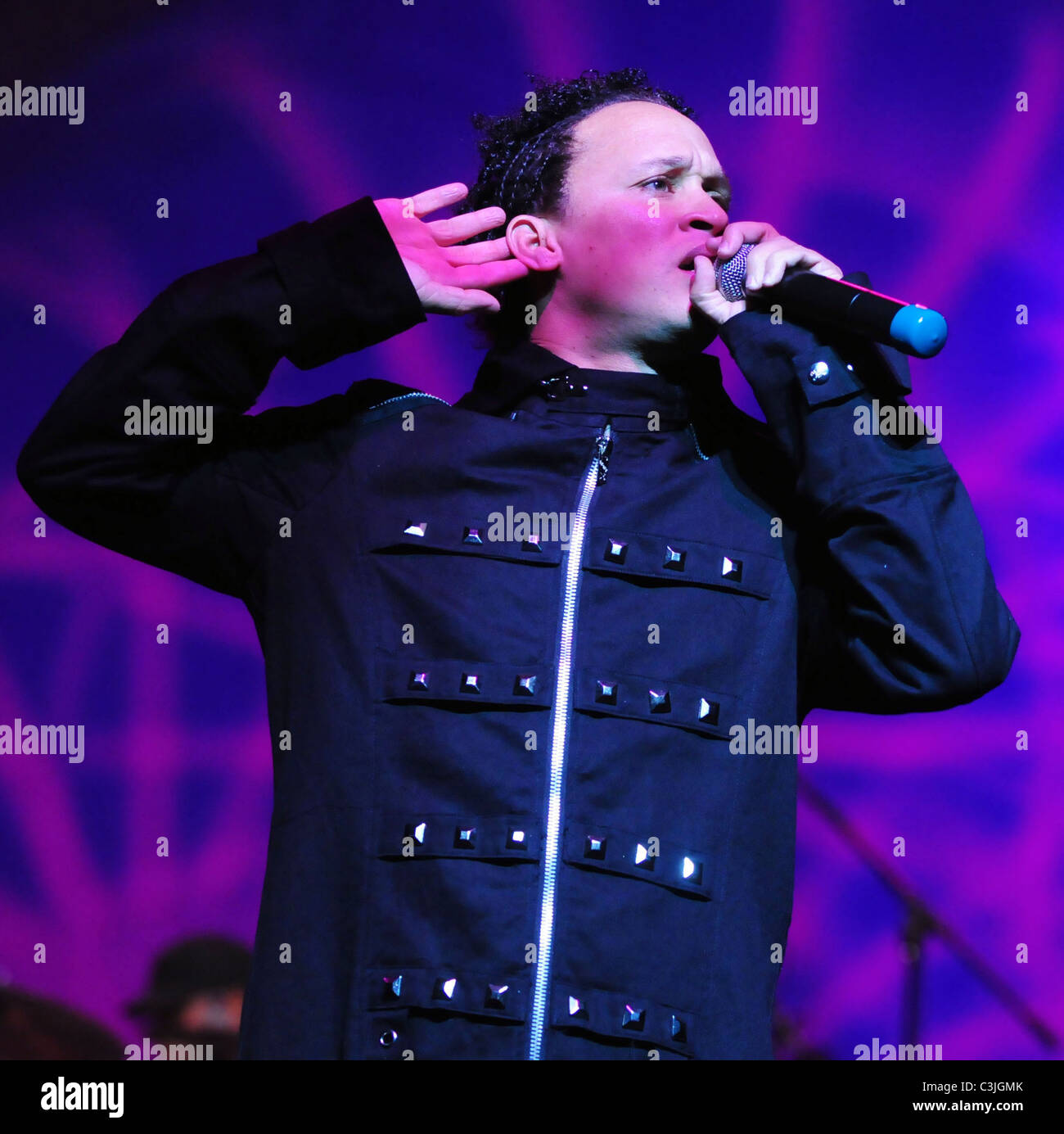 Reggae artist Red Rat performing live at Reggae Bash 2009 in the James ...