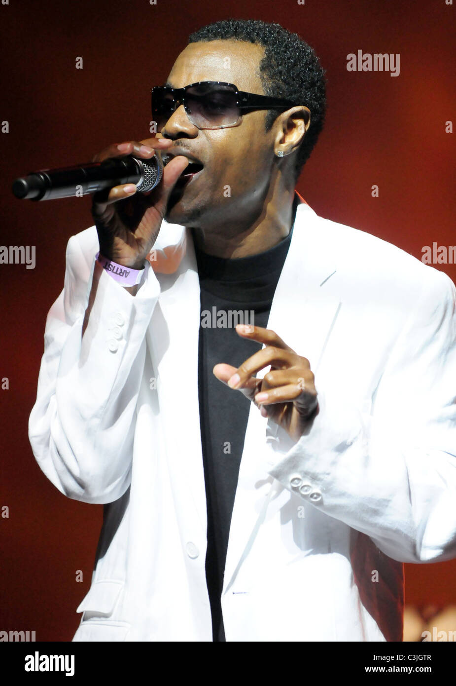 Reggae singer Wayne Wonder performing live at Reggae Bash 2009 in the ...