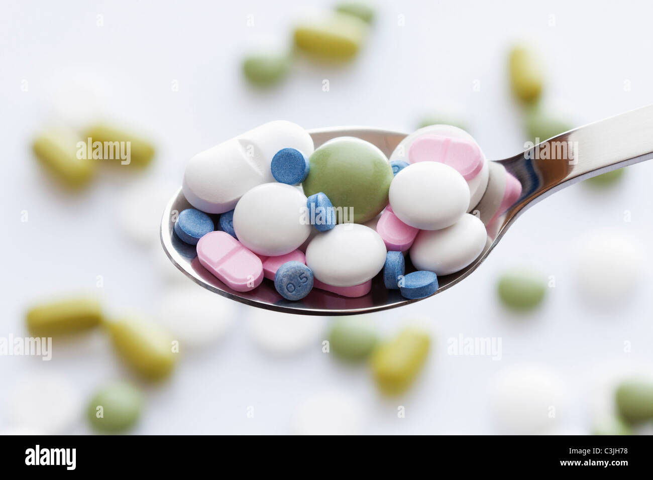 White and coloured tablets hi-res stock photography and images - Alamy