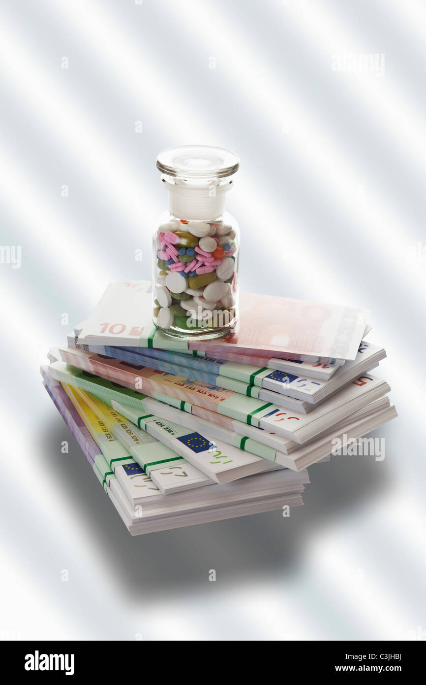 500 euro money european currency stack hi-res stock photography and ...