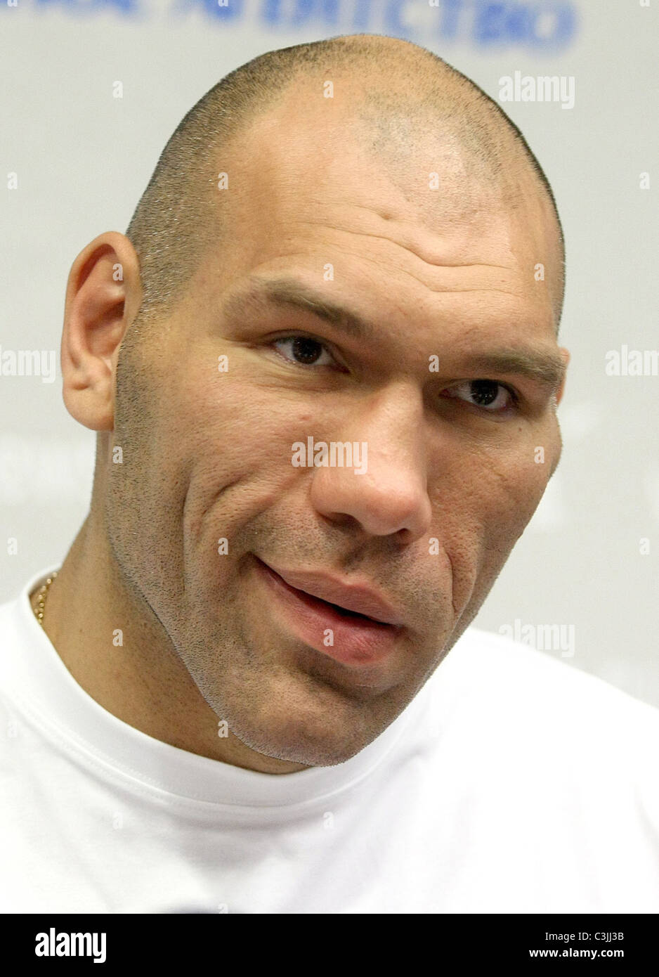 * Nikolay Valuev (Nicolai Valuev) Russian boxer and reigning two-time ...