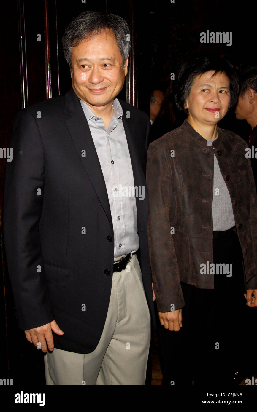 Ang Lee and Jane Lin The National Arts Club's Medal of Honor for Film ...