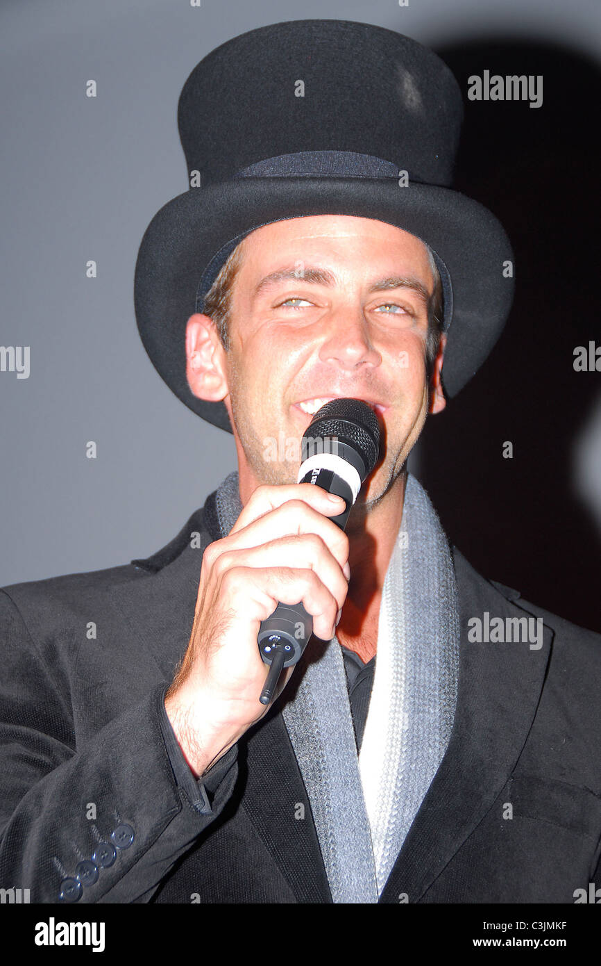 Carlos Ponce Johnnie Walker Black Label party to celebrate 100 years of ...