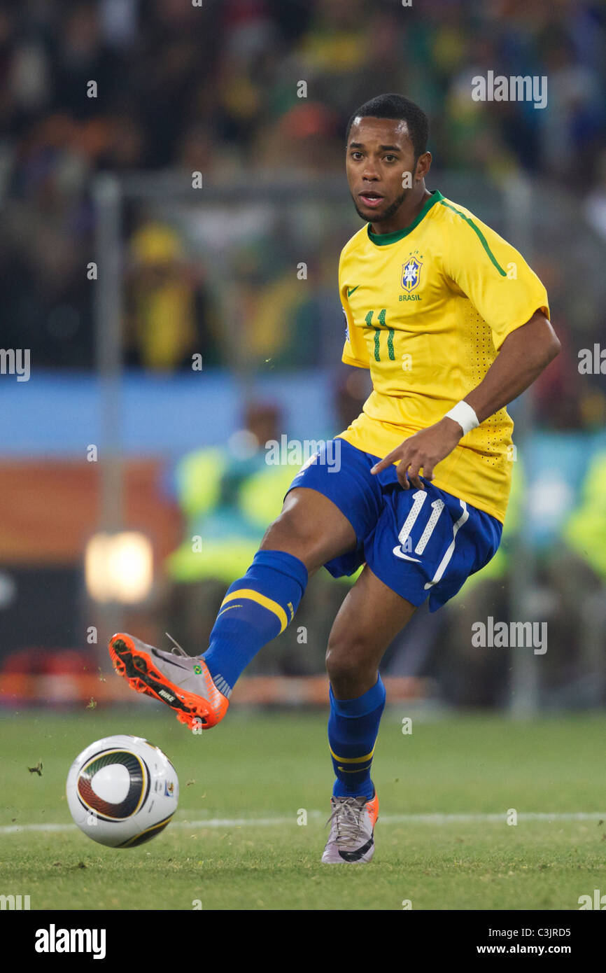 JOHANNESBURG, SOUTH AFRICA - JUNE 20: Robinho of Brazil passes the ball ...