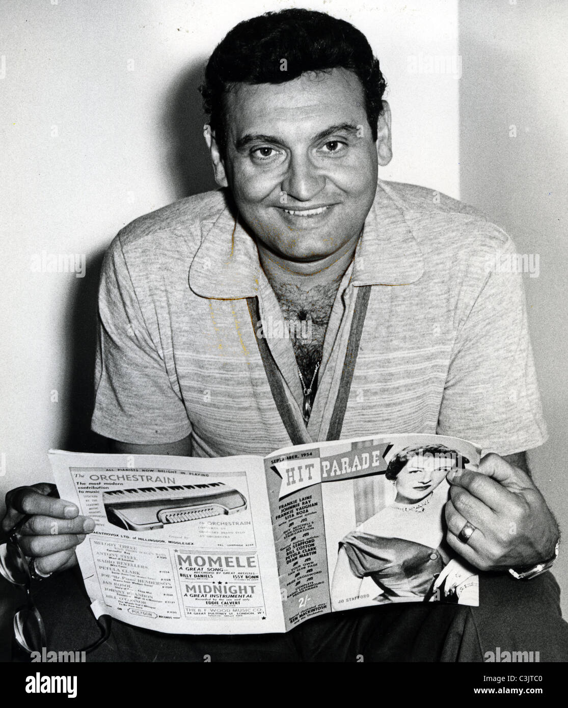 FRANKIE LAINE (1913-2007) US singer, songwriter and film actor Stock ...