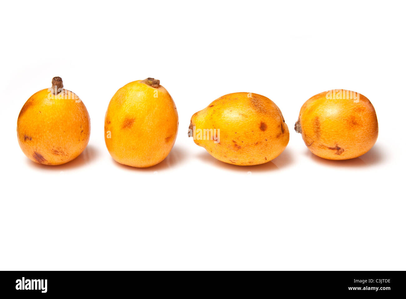 Loquat medlar fruit hi-res stock photography and images - Alamy