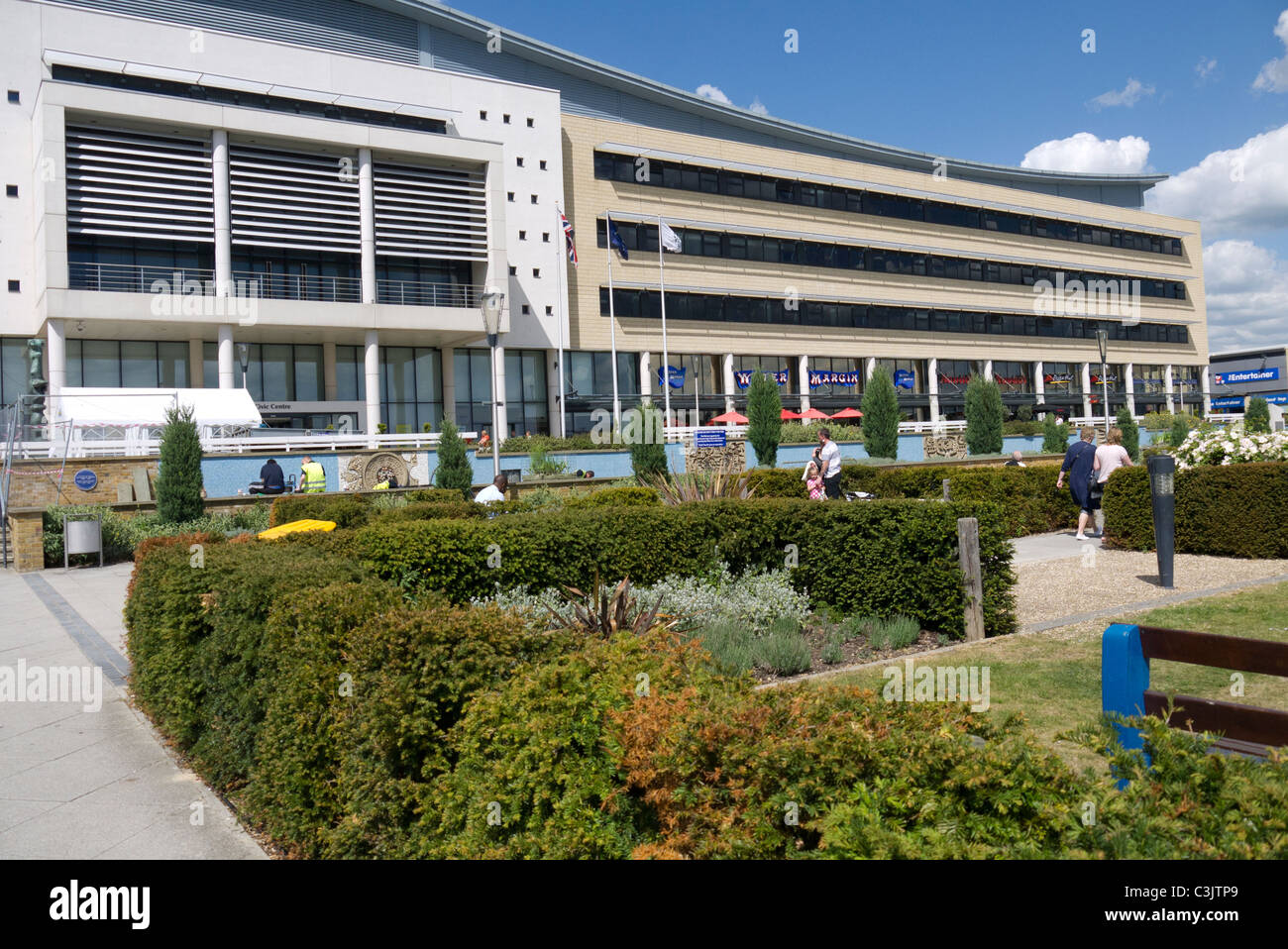 Harlow civic centre and gardens in county of essex hi-res stock ...