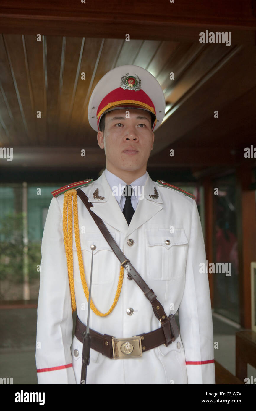 Soldier, Ho Chi Minh Mausoleum, Hanoi Stock Photo - Alamy