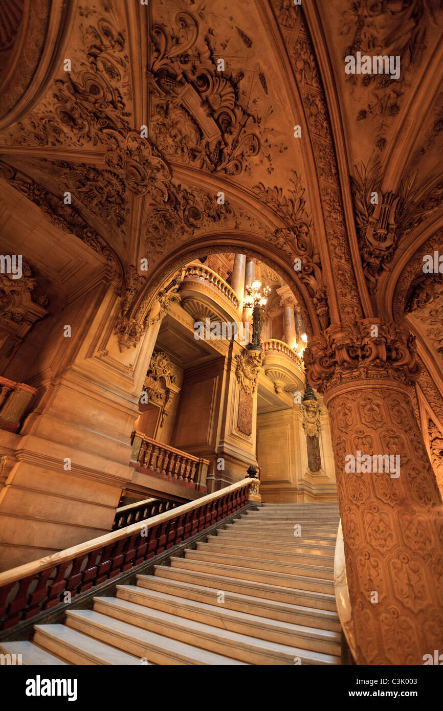 Interior opera garnier paris hi-res stock photography and images - Alamy