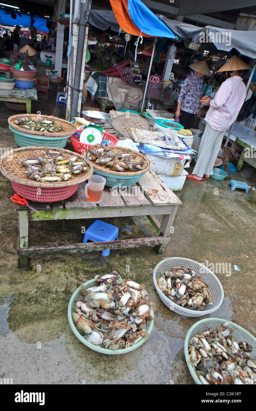 Fish Market, Hoi An, Vietnam Stock Photo - Alamy