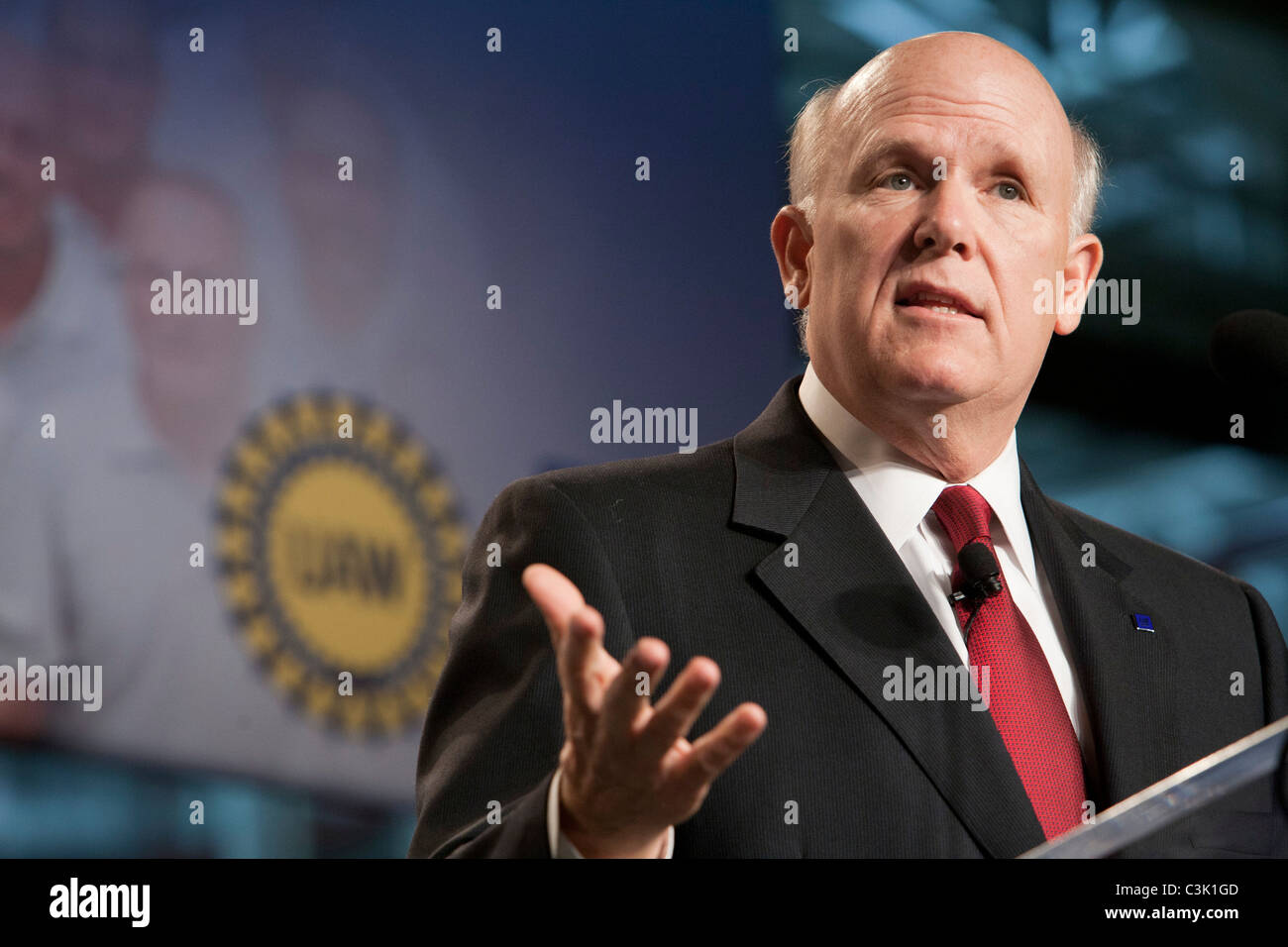 General Motors CEO Dan Akerson Stock Photo - Alamy