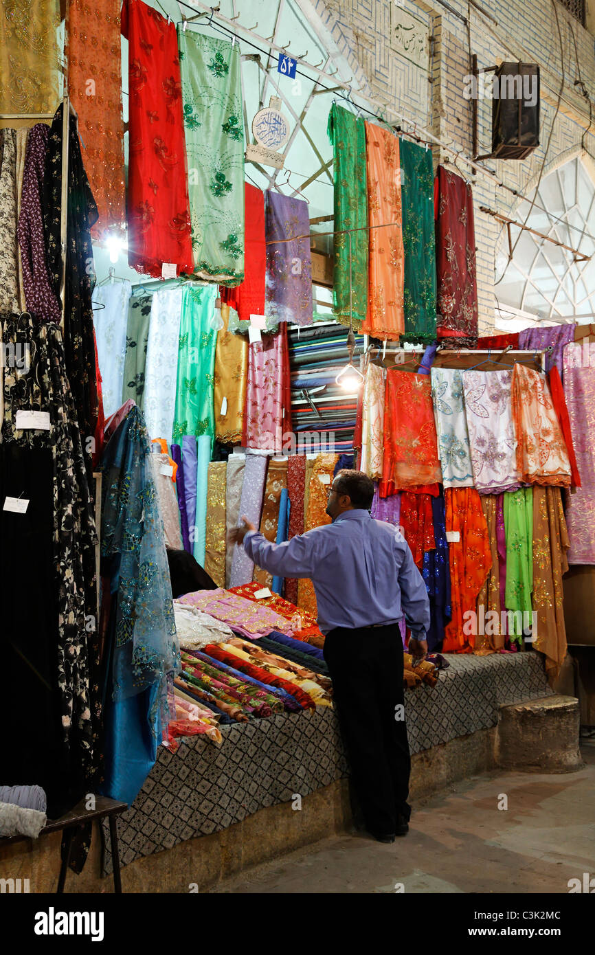 Souk bazaar shiraz iran hi-res stock photography and images - Alamy