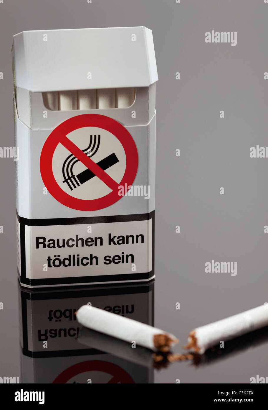 Cigarette sign hi-res stock photography and images - Alamy