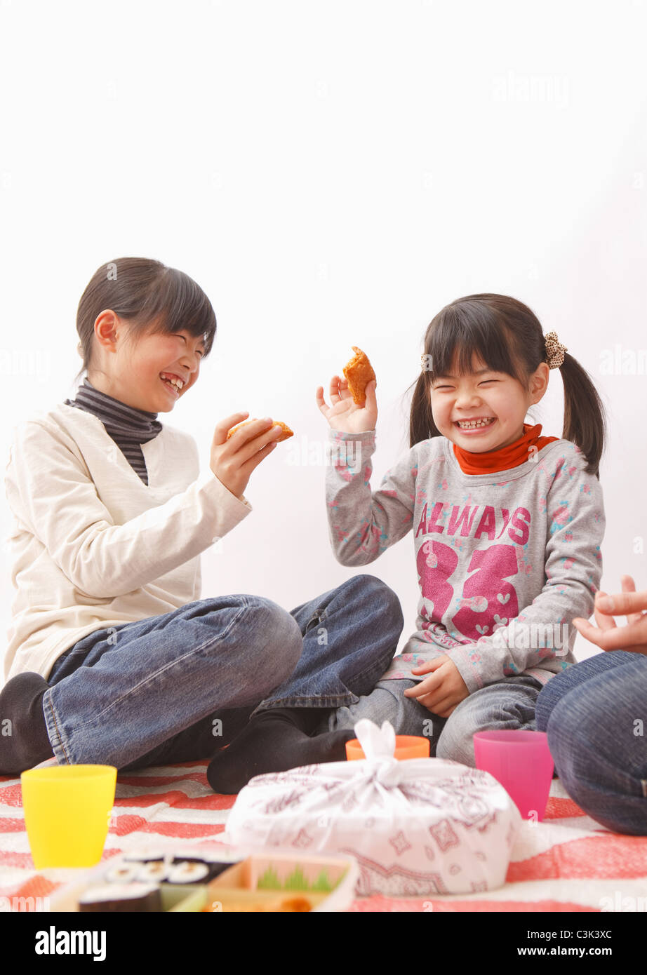 Feeding each other hi-res stock photography and images - Alamy