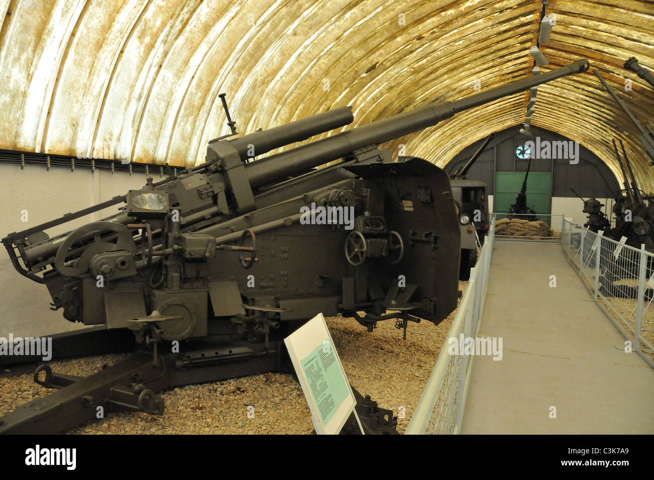 An Artillery Piece made by Skoda Stock Photo - Alamy