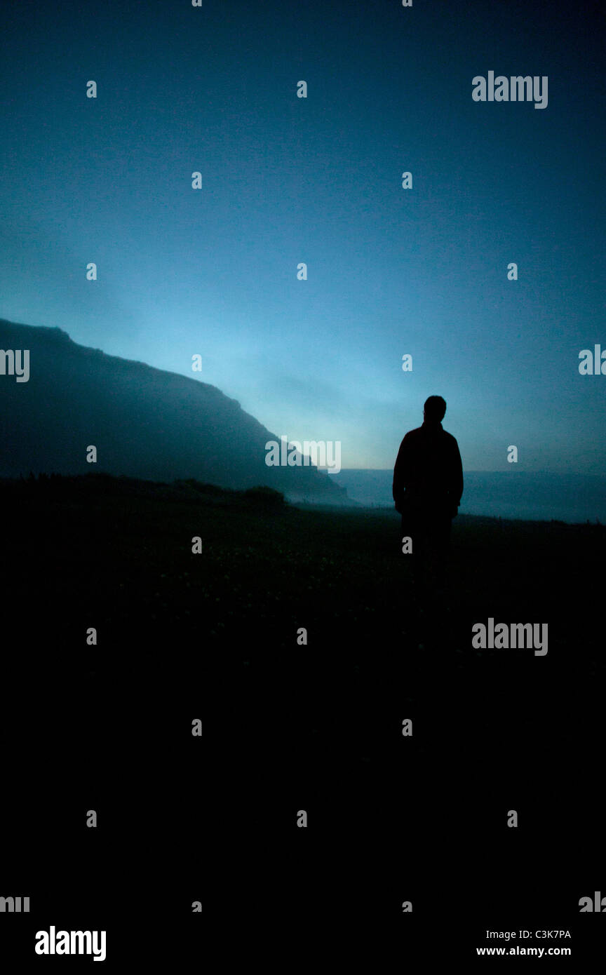 Man Alone Silhouette High Resolution Stock Photography and Images - Alamy