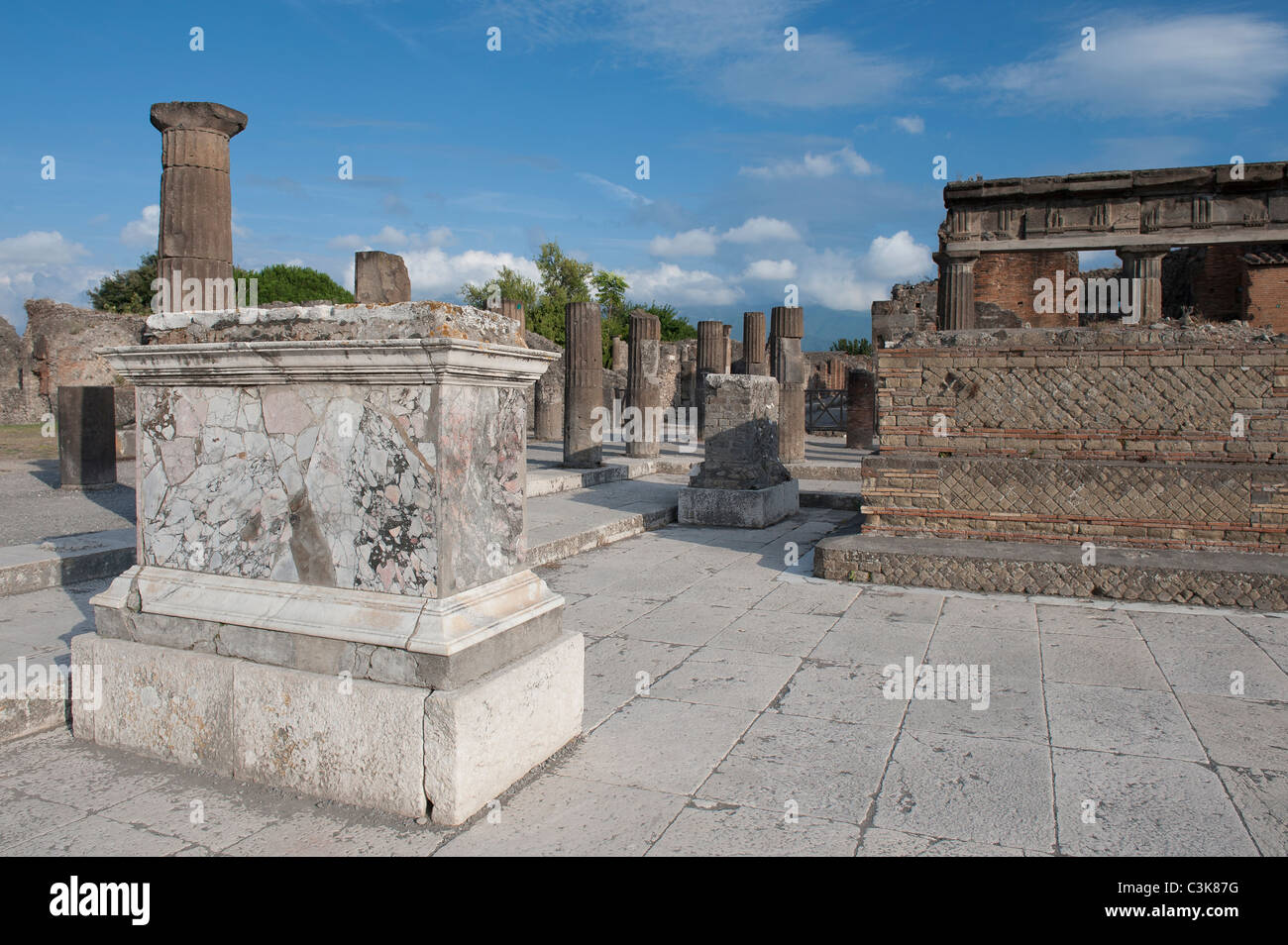 Pompeii Square old town Stock Photo - Alamy